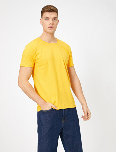 Koton Erkek Bisiklet Yaka Pamuklu Slim Fit Basic Tişört