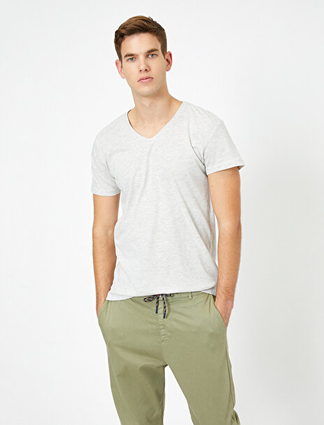 Koton Erkek V Yaka Pamuklu Slim Fit Basic Tişört