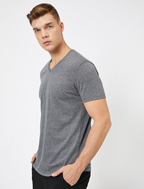 Koton Erkek V Yaka Pamuklu Slim Fit Basic Tişört