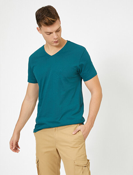 Koton Erkek V Yaka Pamuklu Slim Fit Basic Tişört