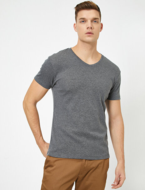 Koton Erkek V Yaka Likralı Esnek Kumaşlı Slim Fit Tişört Koton Erkek V Yaka Likralı Esnek Kumaşlı Slim Fit Tişört
