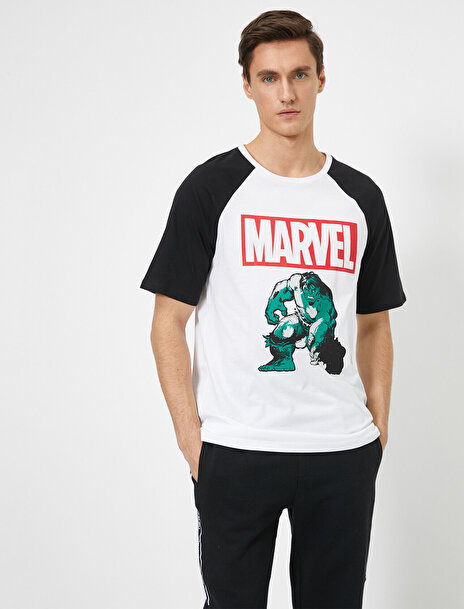 Koton Erkek Marvel Lisanslı Baskılı T-Shirt