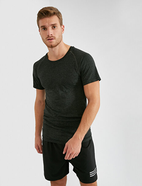 Koton Erkek Bisiklet Yaka Kısa Kollu Slim Tişört