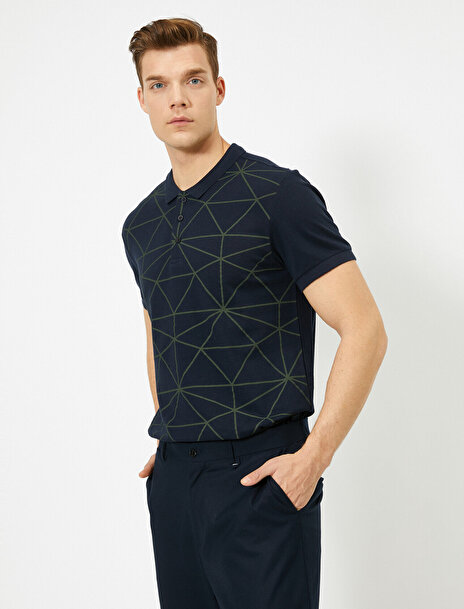 Koton Erkek Polo Yaka Çizgili Desenli Baskılı Slim Fit Tişört