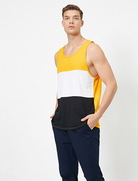 Koton Erkek Oyuk Yaka Renk Bloklu Pamuklu Atlet