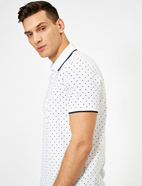 Koton Erkek Polo Yaka Puantiye Desenli Pike Kumaş Slim Fit Tişört