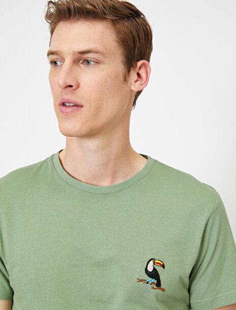 Koton Erkek İşlemeli T-Shirt