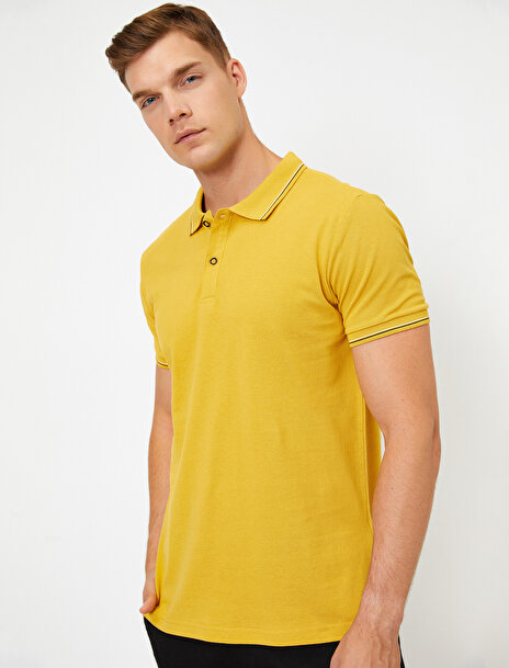 Koton Erkek Polo Yaka Düğme Detaylı Yaka ve Kol Ucu Çizgili Slim Fit Tişört Koton Erkek Polo Yaka Düğme Detaylı Yaka ve Kol Ucu Çizgili Slim Fit Tişört