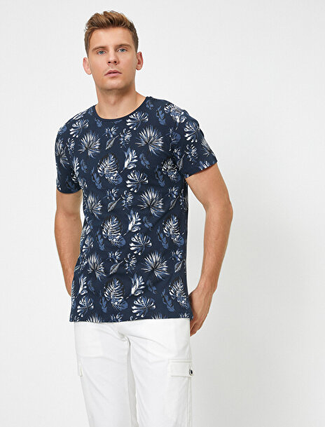 Koton Erkek Bisiklet Yaka Kısa Kollu Floral Tişört