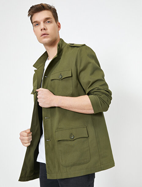 Koton Erkek Hakim Yaka Cepli Uzun Kollu Düğmeli Poplin Kumaştan Mont