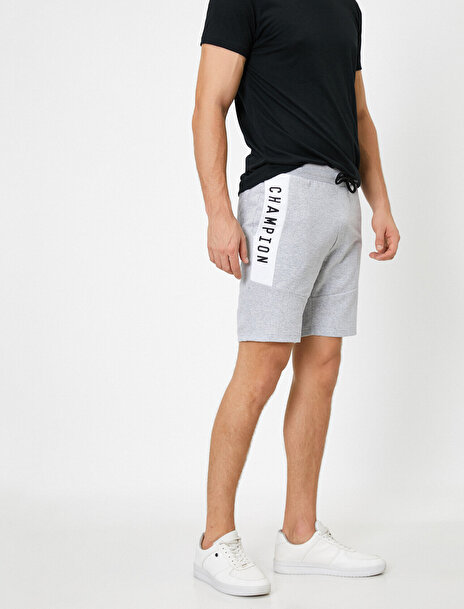 Koton Erkek Yazılı Baskılı Cep Detaylı Beli Bağlamalı Şort