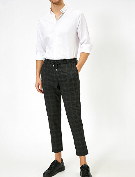 Koton Erkek Beli Bağlamalı ve Lastikli Jogger Fit Kareli Pantolon