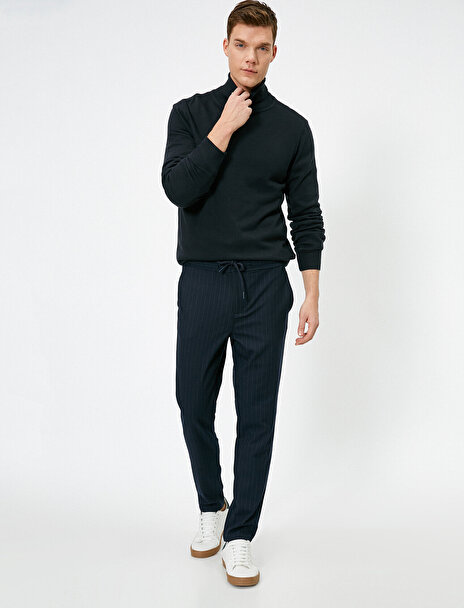 Koton Erkek Beli Bağlamalı ve Lastikli Rahat Fit Çizgili Pantolon