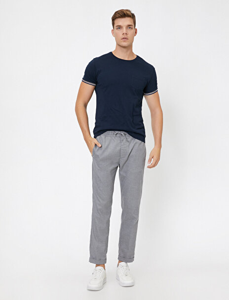 Koton Erkek Beli Bağcıklı ve Lastikli Rahat Kesim Paçası Katlamalı Pantolon