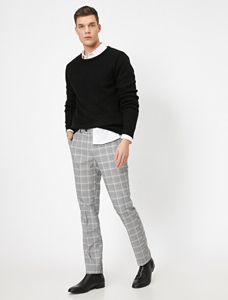 Koton Erkek Cep Detaylı Kareli Rahat Kesim Pantolon