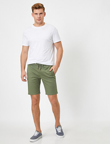 Koton Erkek Beli Bağcıklı Lastikli Rahat Fit Şort