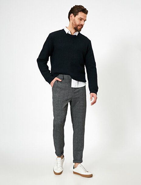 Koton Erkek Cep Detaylı Kareli Slim Fit Pantolon Koton Erkek Cep Detaylı Kareli Slim Fit Pantolon