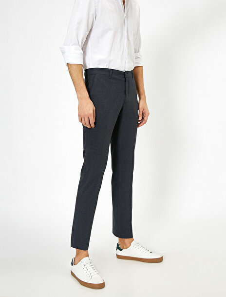 Koton Erkek Cep Detaylı Kareli Slim Fit Pantolon Koton Erkek Cep Detaylı Kareli Slim Fit Pantolon