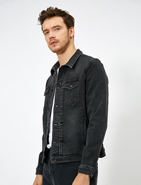 Koton Erkek Cepli Düğmeli Önü Pile Detaylı Jean Ceket