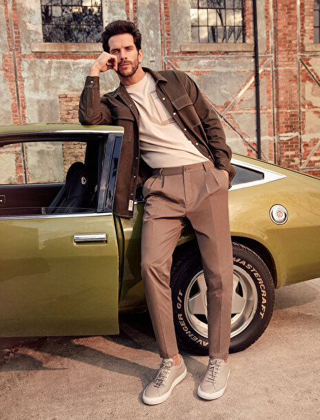 Koton Erkek Çift Cepli Regular Fit Gabardin Gömlek Koton Erkek Çift Cepli Regular Fit Gabardin Gömlek