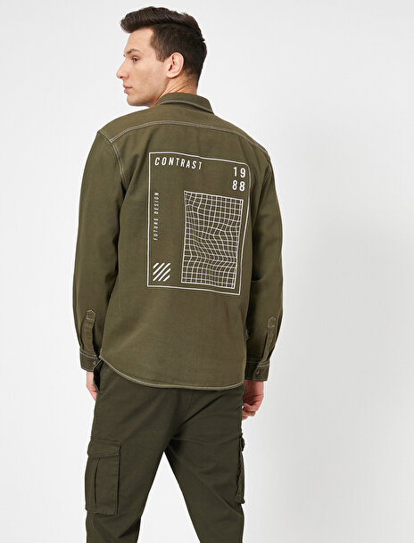 Koton Erkek Arkası Yazılı Baskılı Gabardin Regular Fit Gömlek
