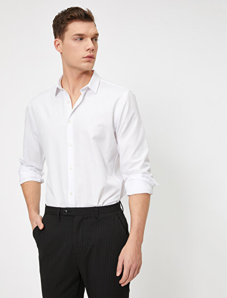 Koton Erkek Klasik Yaka Uzun Kollu Slim Fit Smart Gömlek Koton Erkek Klasik Yaka Uzun Kollu Slim Fit Smart Gömlek