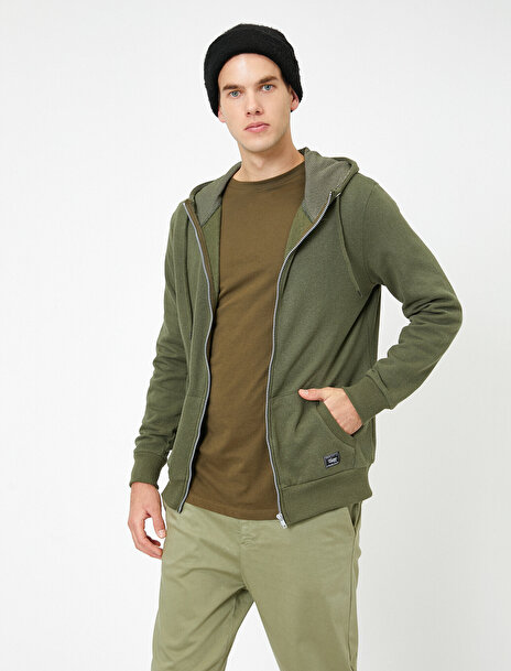 Koton Erkek Kapüşonlu Fermuarlı Süs Etiketli Kanguru Cepli Sweatshirt Koton Erkek Kapüşonlu Fermuarlı Süs Etiketli Kanguru Cepli Sweatshirt