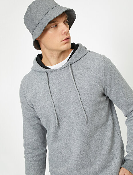 Koton Erkek Kapüşonlu Yumuşak Dokulu Basic Sweatshirt Koton Erkek Kapüşonlu Yumuşak Dokulu Basic Sweatshirt