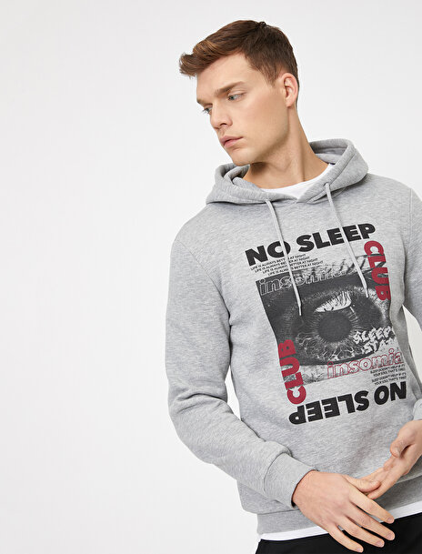 Koton Erkek Kapüşonlu Yazılı Baskılı Uzun Kollu Sweatshirt Koton Erkek Kapüşonlu Yazılı Baskılı Uzun Kollu Sweatshirt
