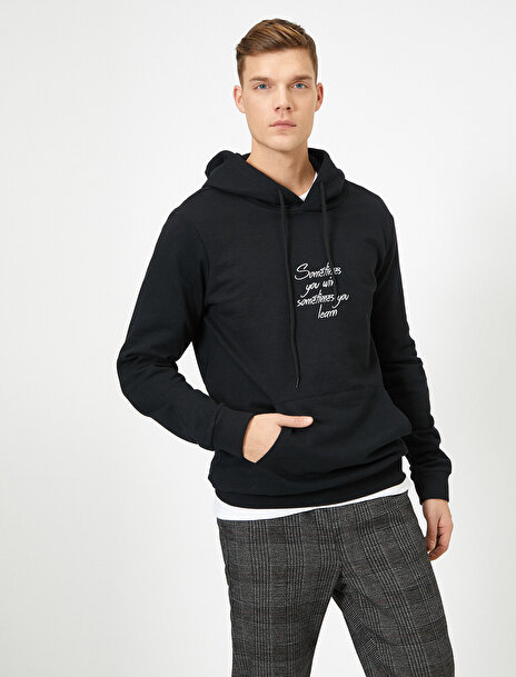 Koton Erkek Kapüşonlu İşleme Baskılı Kanguru Cepli Sweatshirt Koton Erkek Kapüşonlu İşleme Baskılı Kanguru Cepli Sweatshirt