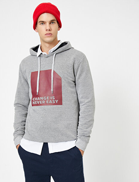 Koton Erkek Kapüşonlu Kontrast Renkli Baskılı Sweatshirt Koton Erkek Kapüşonlu Kontrast Renkli Baskılı Sweatshirt