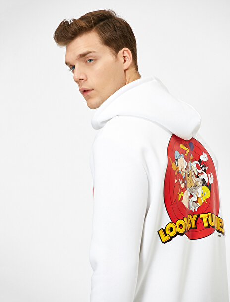 Koton Erkek Looney Tunes Lisanslı Sırt ve Göğsü Baskılı Kapüşonlu Sweatshirt Koton Erkek Looney Tunes Lisanslı Sırt ve Göğsü Baskılı Kapüşonlu Sweatshirt