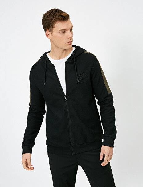 Koton Erkek Kapüşonlu Fermuarlı Dokulu Kumaş İşlemeli Sweatshirt