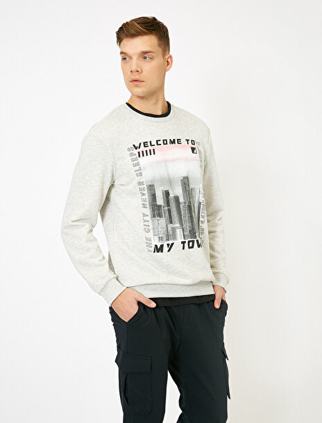 Koton Erkek Bisiklet Yaka Yazılı Baskılı Uzun Kollu Sweatshirt Koton Erkek Bisiklet Yaka Yazılı Baskılı Uzun Kollu Sweatshirt