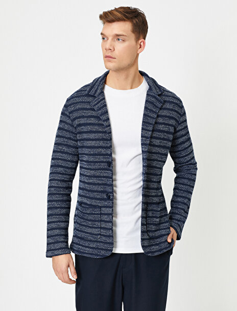 Koton Erkek Düğme Detaylı Çizgili Blazer Form Slim Fit Hırka Koton Erkek Düğme Detaylı Çizgili Blazer Form Slim Fit Hırka