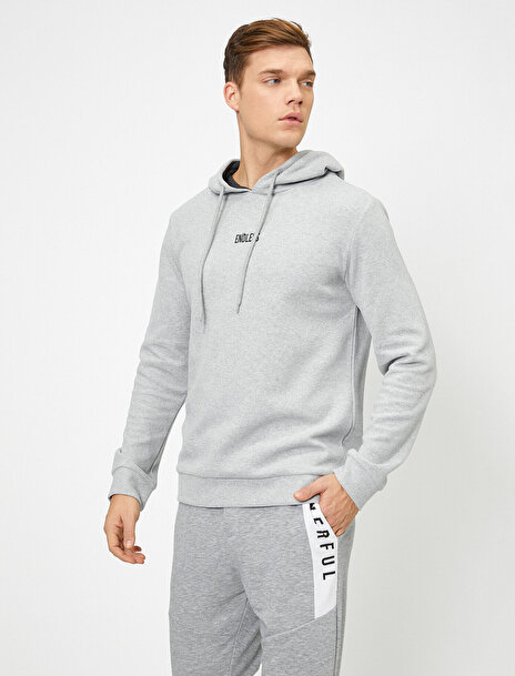 Koton Erkek Kapüşonlu İşleme Detaylı Slim Fit Kazak