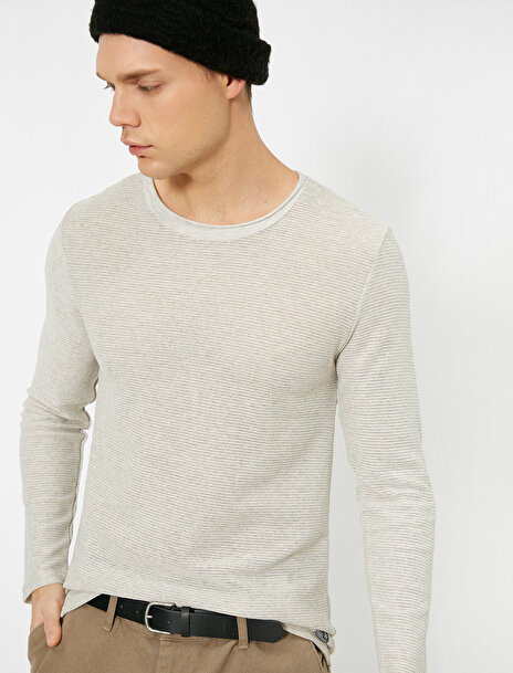 Koton Erkek Bisiklet Yaka Dokulu Kumaş Mevsimlik Slim Fit Kazak Koton Erkek Bisiklet Yaka Dokulu Kumaş Mevsimlik Slim Fit Kazak