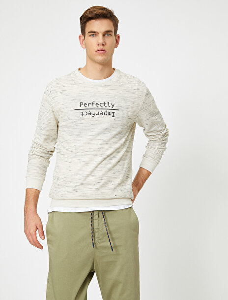 Koton Erkek Bisiklet Yaka Yazılı Baskılı Slim Fit Kazak