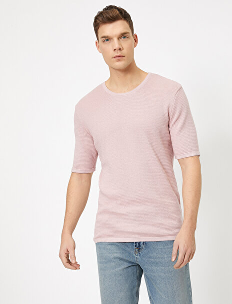 Koton Erkek Bisiklet Yaka Dokulu Kumaş Regular Fit Triko T-Shirt