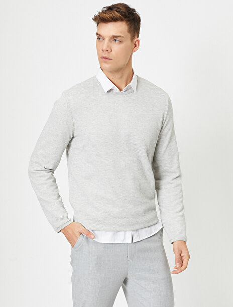 Koton Erkek Bisiklet Yaka Dokulu Kumaş Mevsimlik Slim Fit Kazak Koton Erkek Bisiklet Yaka Dokulu Kumaş Mevsimlik Slim Fit Kazak