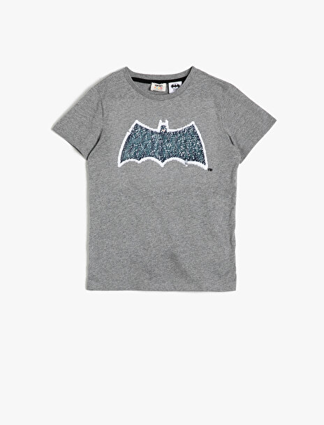 Koton Erkek Çocuk Batman Lisanslı Çift Taraflı Pul Payet Baskılı Pamuklu Kısa Kollu Tişört Koton Erkek Çocuk Batman Lisanslı Çift Taraflı Pul Payet Baskılı Pamuklu Kısa Kollu Tişört