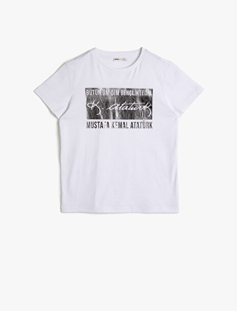 Koton Erkek Çocuk Atatürk İmzası Parlak Baskılı Pamuklu Kısa Kollu Bisiklet Yaka Tişört