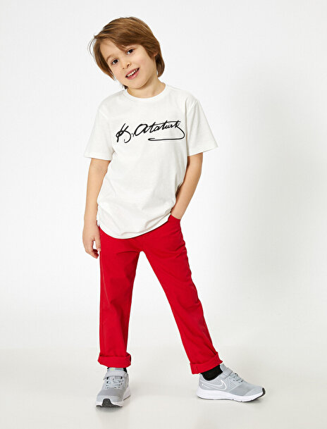 Koton Erkek Çocuk Atatürk İmzası Baskılı Pamuklu Kısa Kollu Tişört