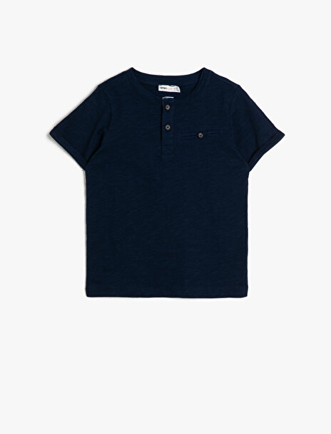 Koton Erkek Çocuk Pamuklu Düğmeli Yaka Düğmeli Cepli Kısa Kollu Tişört