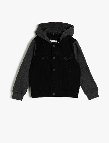 Koton Erkek Çocuk Kolları ve Kapüşonu Sweatshirt Kumaşından Kapüşonlu Rahat Jean Ceket Koton Erkek Çocuk Kolları ve Kapüşonu Sweatshirt Kumaşından Kapüşonlu Rahat Jean Ceket