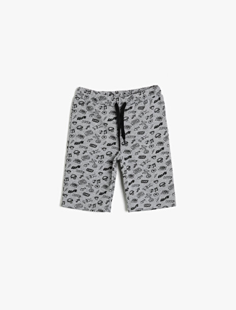 Koton Erkek Çocuk Desenli İnce Pamuklu Sweat Kumaşından Beli Ribanalı ve Kordonlu Cepli Şort Koton Erkek Çocuk Desenli İnce Pamuklu Sweat Kumaşından Beli Ribanalı ve Kordonlu Cepli Şort