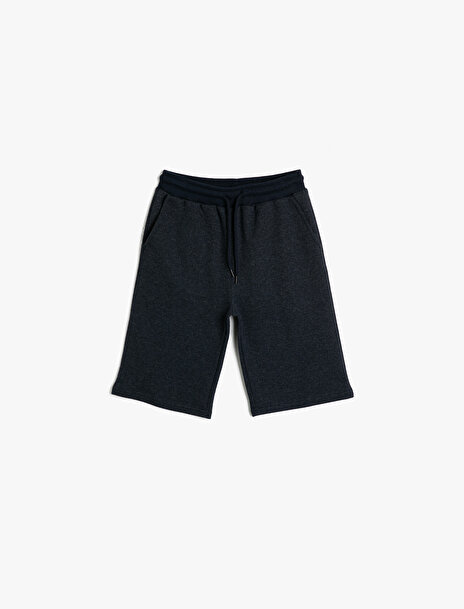 Koton Erkek Çocuk Basic İnce Sweat Kumştan Beli Ribanalı Kordonlu Cepli Şort Koton Erkek Çocuk Basic İnce Sweat Kumştan Beli Ribanalı Kordonlu Cepli Şort