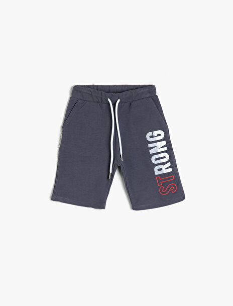 Koton Erkek Çocuk Kontrast Baskılı İnce Sweat Kumaştan Beli Lastikli ve Kordonlu Cepli Şort Koton Erkek Çocuk Kontrast Baskılı İnce Sweat Kumaştan Beli Lastikli ve Kordonlu Cepli Şort