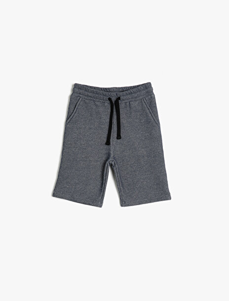 Koton Erkek Çocuk Normal Bel İnce Sweat Kumaşından Cepli Beli Kordonlu Şort Koton Erkek Çocuk Normal Bel İnce Sweat Kumaşından Cepli Beli Kordonlu Şort