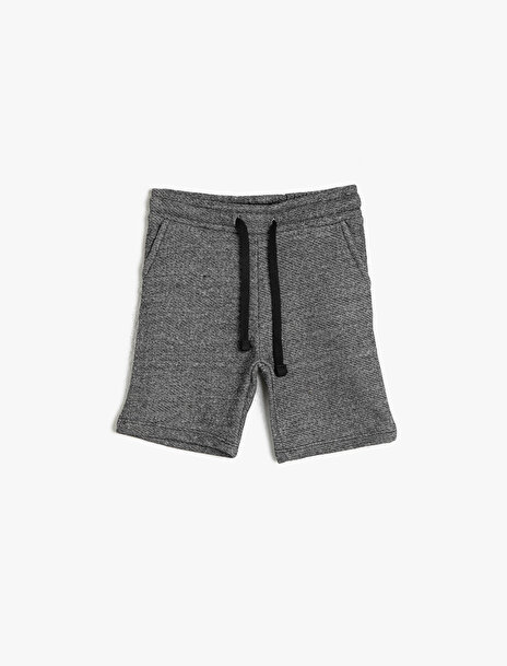 Koton Erkek Çocuk Normal Bel İnce Sweat Kumaşından Cepli Beli Kordonlu Şort Koton Erkek Çocuk Normal Bel İnce Sweat Kumaşından Cepli Beli Kordonlu Şort
